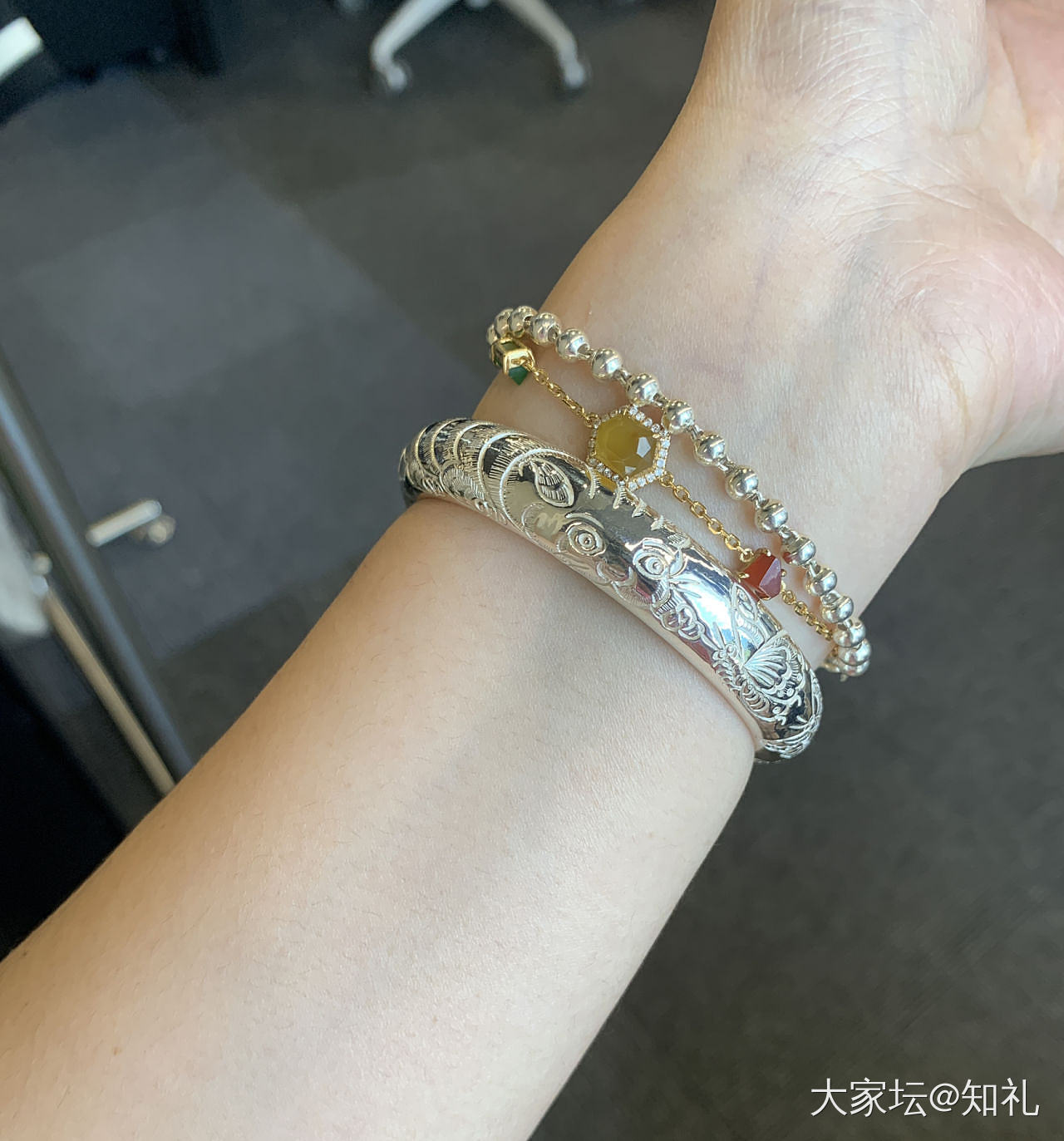 耄耋三进宫了手镯银珠宝大家坛