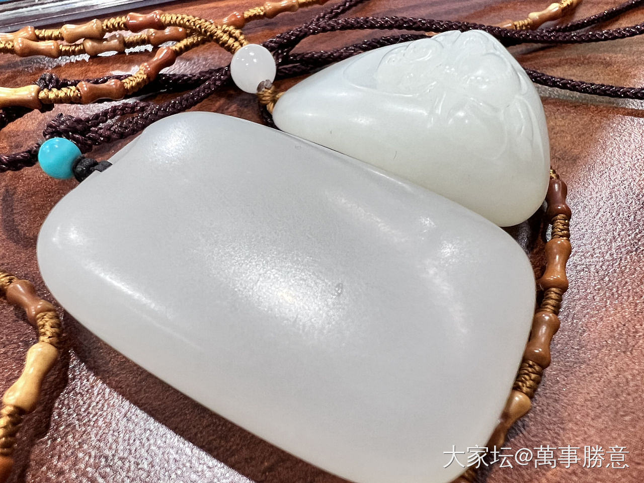 开会盘石头挂件和田玉珠宝大家坛