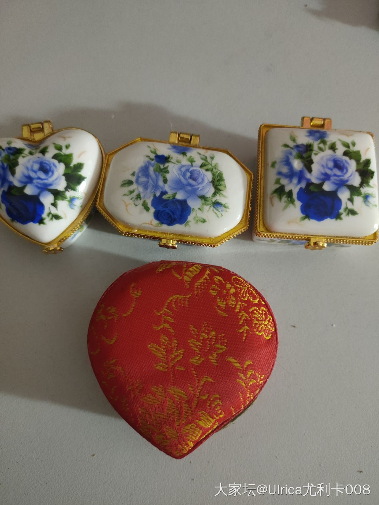今日发帖狂魔啊我给奶奶的琉璃珠换了盒子o虽然她那个红色盒子很复古!但是,闲聊珠宝大家坛