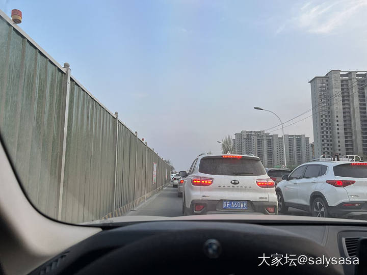 周五下班堵车中金钻石珠宝大家坛