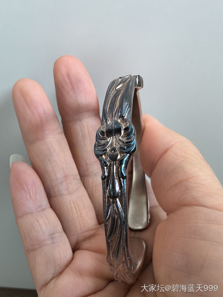 银镯泛红,有点发黑,正常吗?银珠宝大家坛